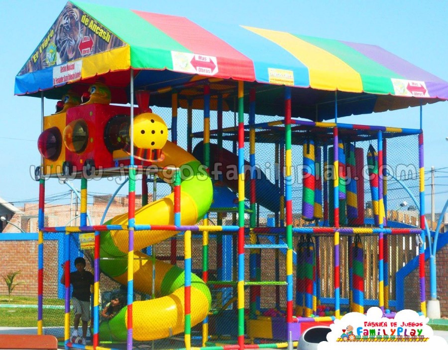 PLAYGROUND LABERINTO MODELO TREN - Juegos Recreativos Family Play